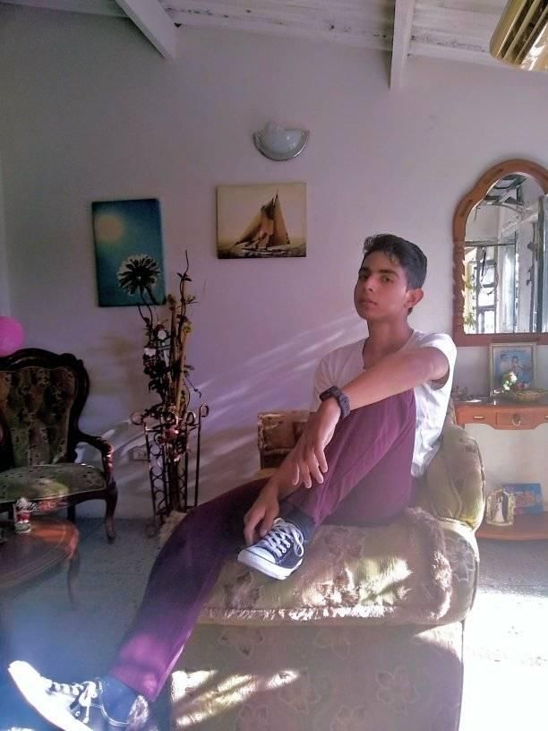 Stan Boy fotos (8 fotos) - LETRAS.MUS.BR