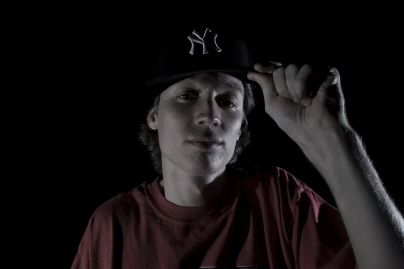 ATORRANTE (PART. ULISES BUENO, MIGRANTES Y LOS PALMERAS) - Emanero ...