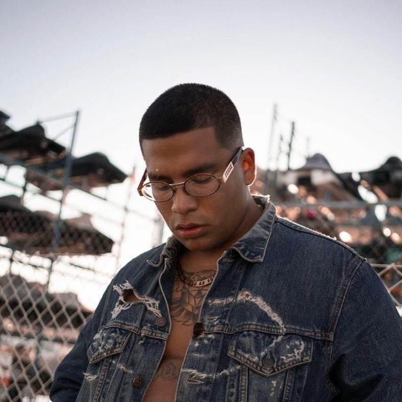 BESOS (PART. SWAGGGLOCK Y KIDD KEO) - Neelo - LETRAS.COM