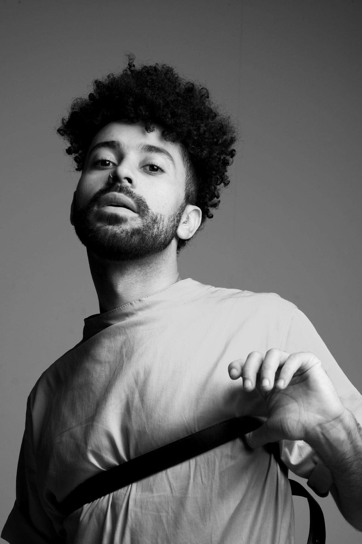 Instinto - TCHELO - OUVIR MÚSICA