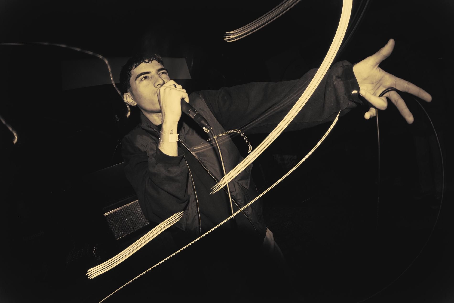 Vidrio (part. Traka) - Puro - LETRAS.MUS.BR