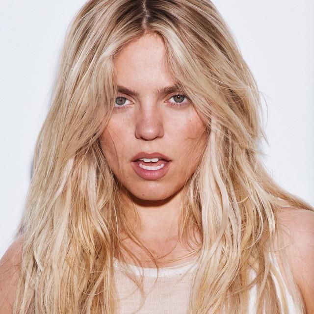 YOU'D LIKE THAT WOULDN'T YOU (EN ESPAÑOL) - Reneé Rapp - LETRAS.COM