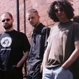 CRAWLING OVER CORPSES (EN ESPAÑOL) - Benediction - LETRAS.COM