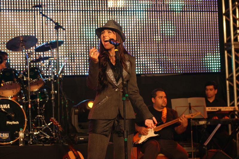 Lydia Moisés fotos (60 fotos) - LETRAS.MUS.BR