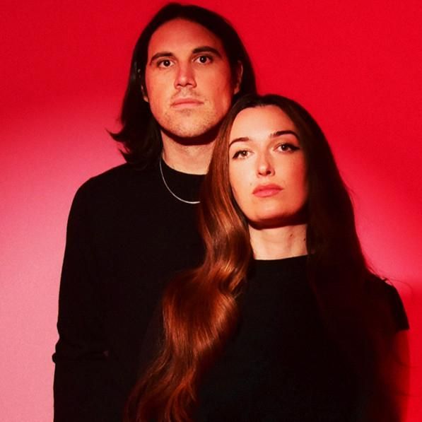 GILDED LILY - Cults - LETRAS.COM