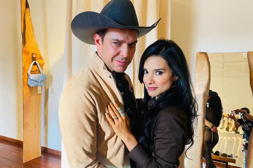 NO ME DA PENA - Pasión de Gavilanes - LETRAS.COM