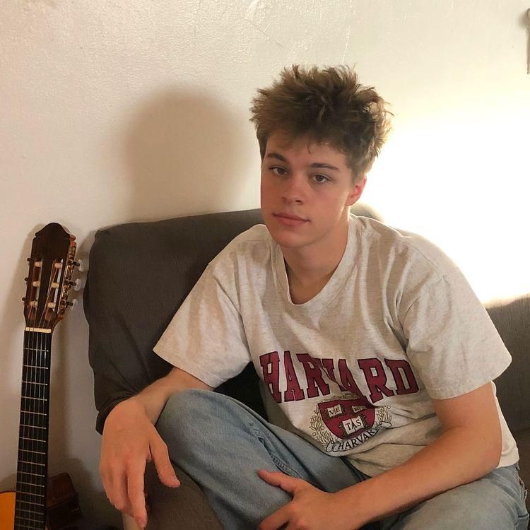 Christian Leave fotos (18 fotos) - LETRAS.COM