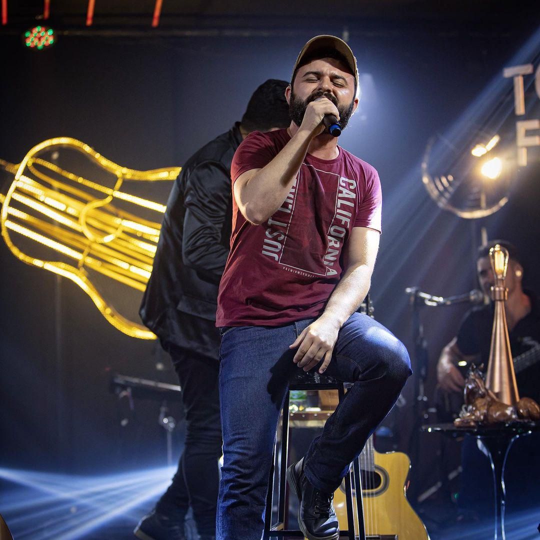 NÃO TENHA DÚVIDA (PART. TRIO MODÃO QUE DÓI) (EN ESPAÑOL) - Dudu Purcena ...