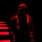 Que Onda (part. Chino Pacas y Calle 24) - Fuerza Regida - LETRAS.MUS.BR