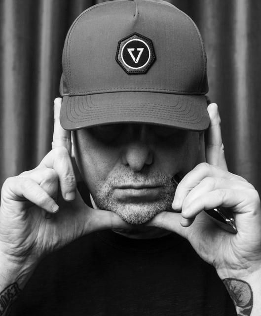 FLACA - Andrés Calamaro - LETRAS.COM