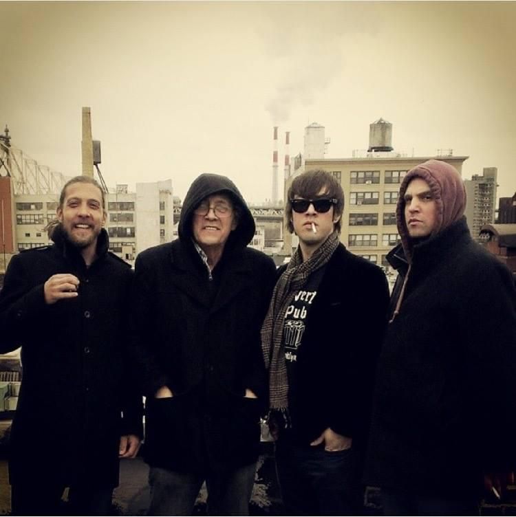 You Never Know Whether - The Sha La Das - LETRAS.MUS.BR