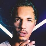 NA MEMÓRIA (EN ESPAÑOL) - Ton Leonel - LETRAS.COM