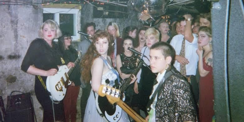 JAMES DEEN YOU LET US DOWN: Nederlandse vertaling van Dazey and the Scouts