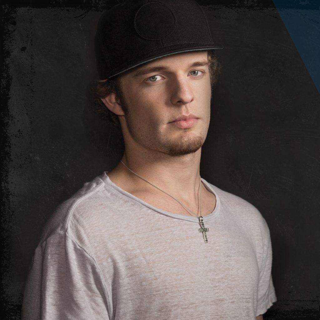 I ll Take On The World With You Tucker Beathard LETRAS MUS BR