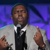 Significado de la canción Touch The Hem (feat. Trinity Anderson ...