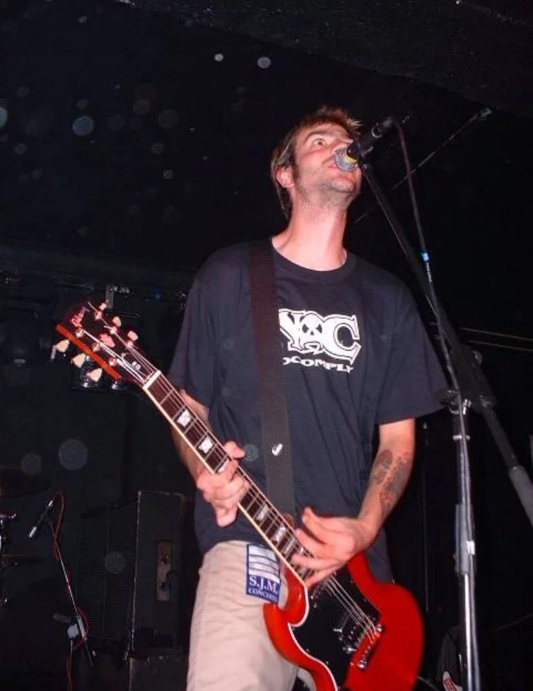 Captain Everything | 4 álbuns da Discografia no LETRAS.MUS.BR