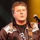 HELP, AYUDAME - Tony Ronald - LETRAS.COM