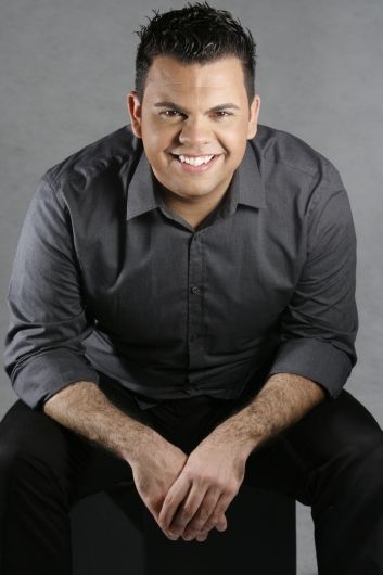 Hugo fotos (2 fotos) - LETRAS.COM