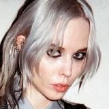 Significado da música FORGIVENESS (Alice Glass) - LETRAS.MUS.BR