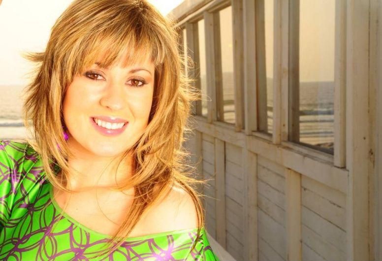 Rebeca fotos (14 fotos) - LETRAS.COM