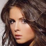 ЭТО НОВЫЙ ГОД (ETO NOVYY GOD) - Nyusha - LETRAS.COM