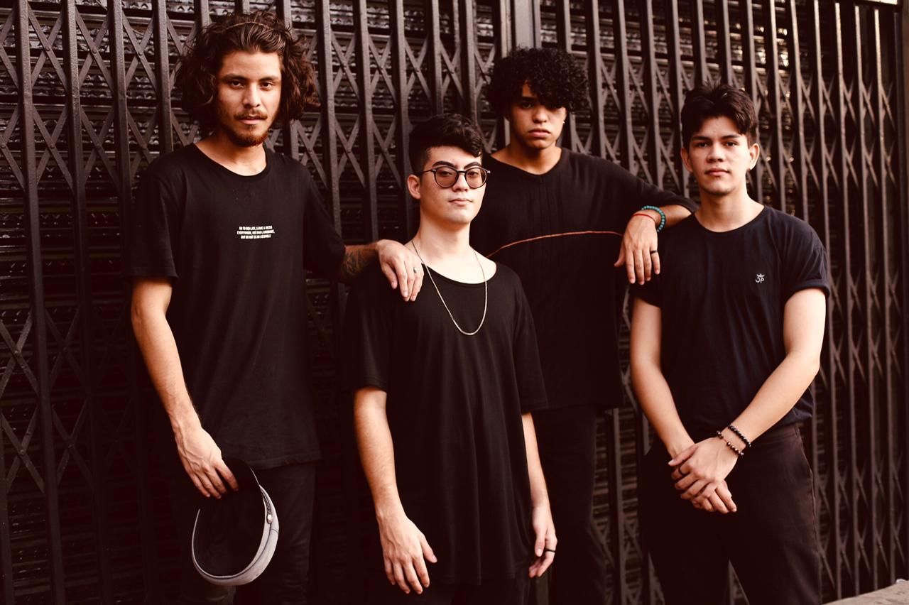 Dallas Band - LETRAS.COM (7 canciones)