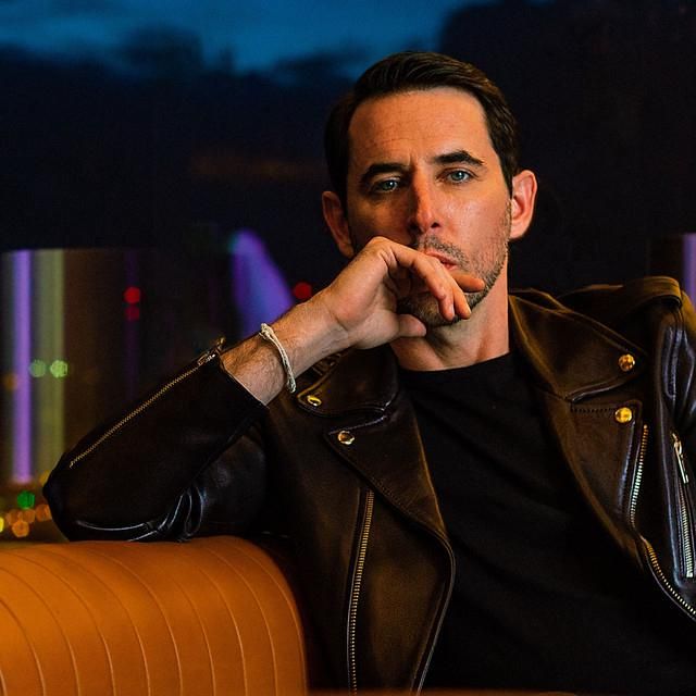 FADE OUT LINES: traduction française de The Avener