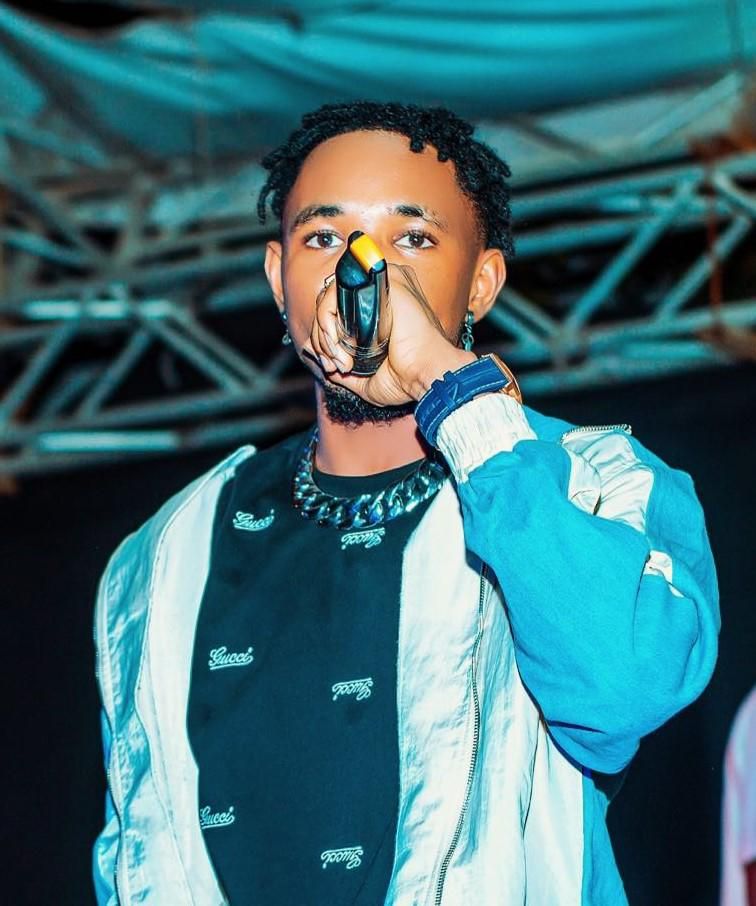 Lil As - LETRAS.COM (12 canciones)