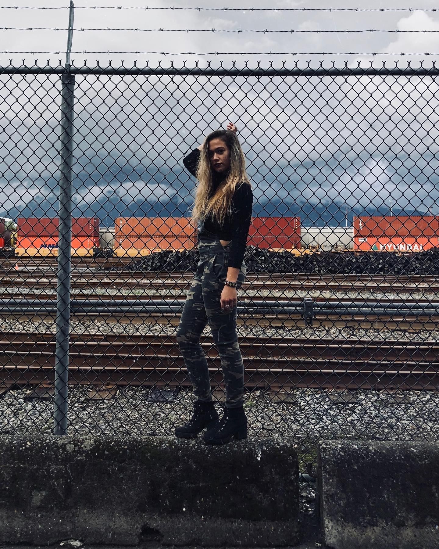 margø fotos (40 fotos) - LETRAS.MUS.BR