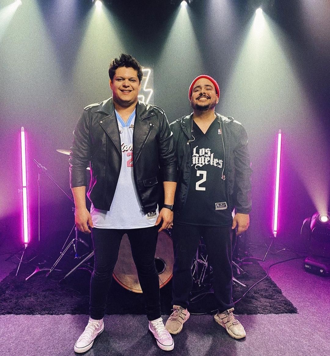 TUA VOZ - AtituD - LETRAS.COM