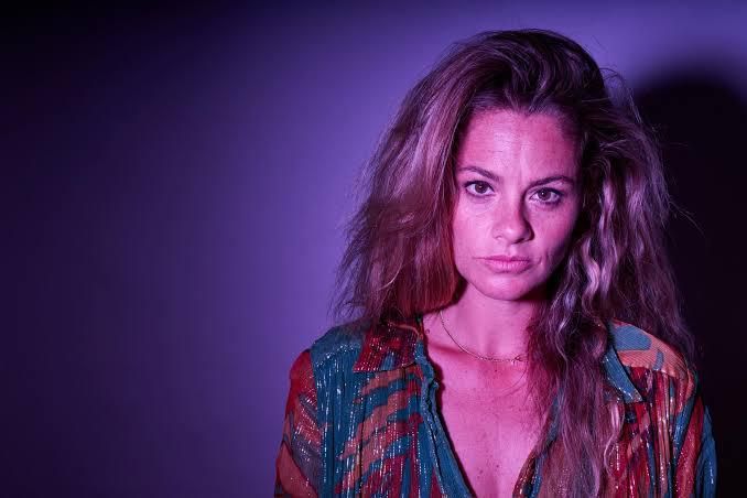 Before - Alice Gold - LETRAS.MUS.BR