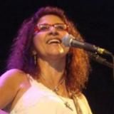 Bandeirinhas - Maria Dapaz - LETRAS.MUS.BR