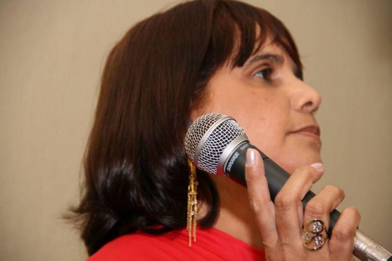 VIDA FELIZ - Denise Cardoso - LETRAS.COM