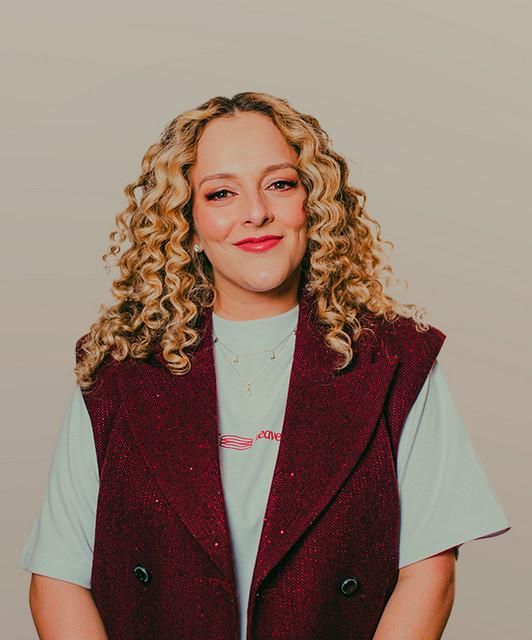 Toda Adoração (part. Gabriel Guedes) - Gabi Sampaio - LETRAS.MUS.BR