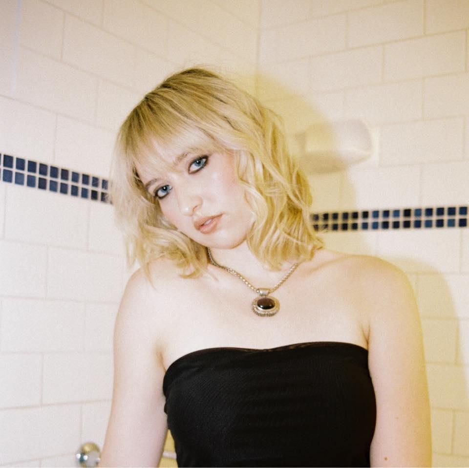 EDIE (Indie) - LETRAS.COM (1 canción)