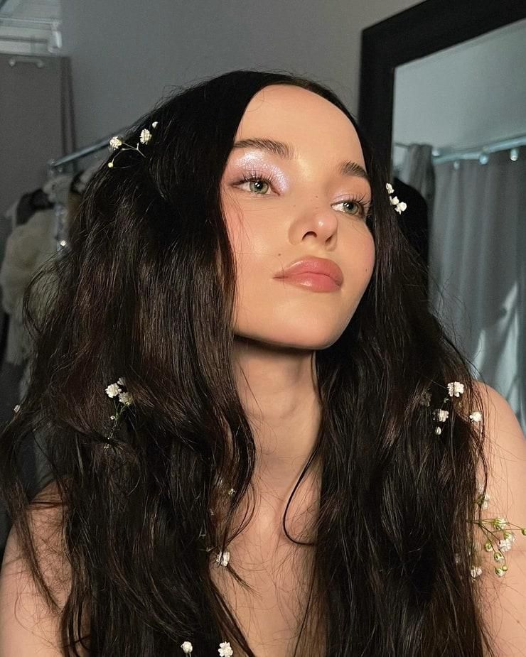 Dove Cameron Fotos 533 Fotos Letras Com