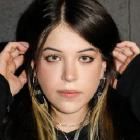 Ally Nicholas | 8 álbumes de la discografía en LETRAS.COM