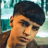 LA VÍCTIMA - Xavi (MX) - LETRAS.COM