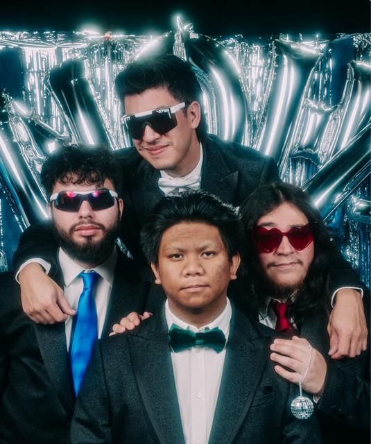 SATURDAY NIGHTS - INOHA - LETRAS.COM