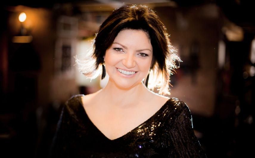 Ana Claudia Ambrosi fotos (4 fotos) - LETRAS.MUS.BR