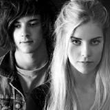 STRONG (EN ESPAÑOL) - London Grammar - LETRAS.COM