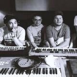 SHAKE THEM AWAKE (EN ESPAÑOL) - Thunderbirds Are Now! - LETRAS.COM