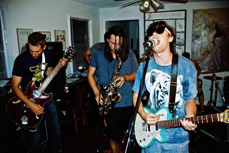 Coma Cinema fotos (5 fotos) - LETRAS.MUS.BR