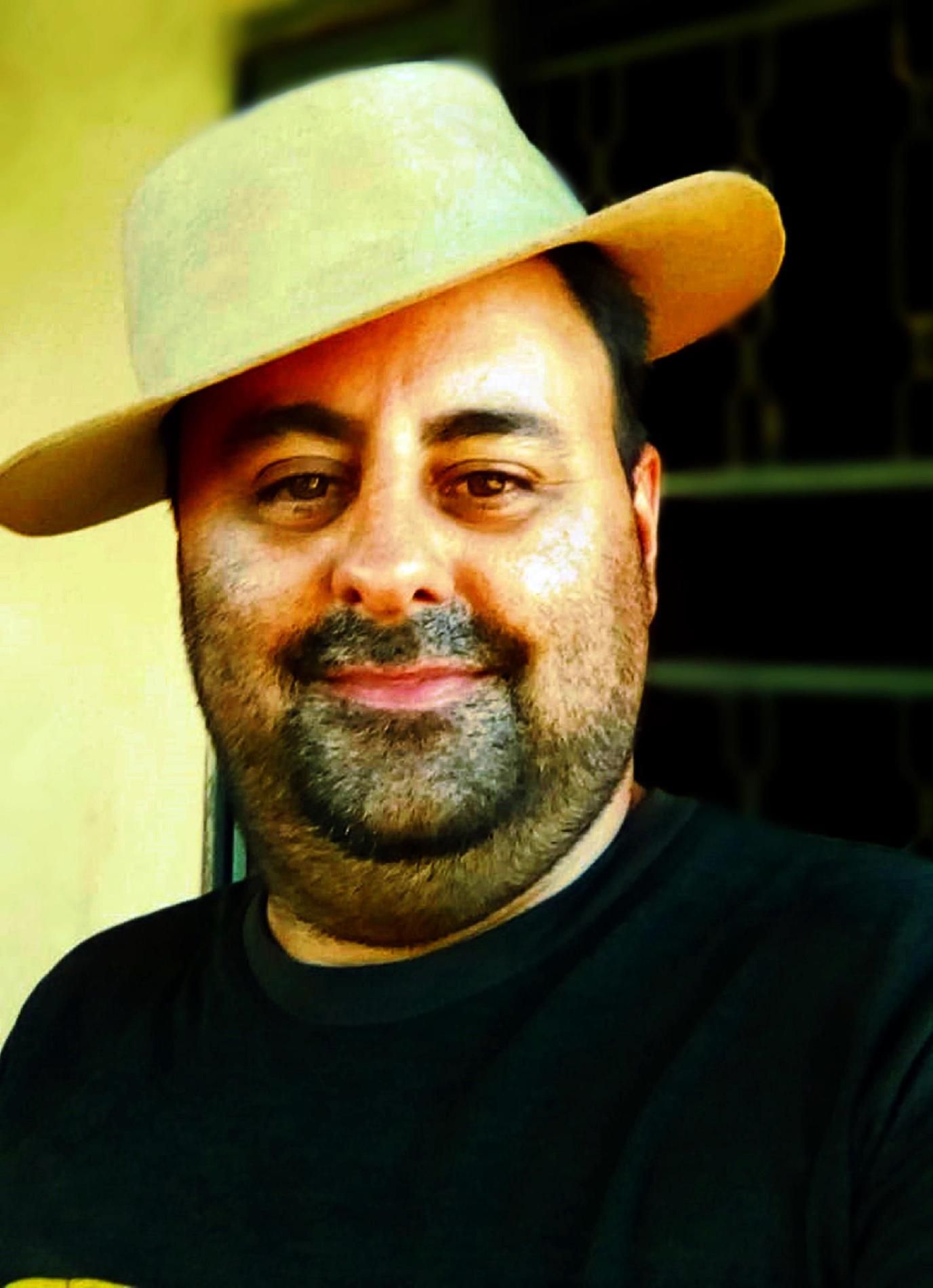 Ronaldo Marques Gutierri - LETRAS.COM (3 canciones)